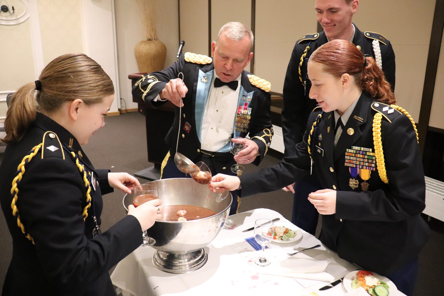 Esprit de Corps Celebrated at Wiesbaden JROTC Dining-in – USARMYJROTC