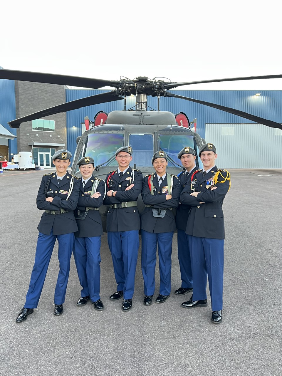 Queen Creek Army JROTC Meets Medal of Honor Recipient – USARMYJROTC