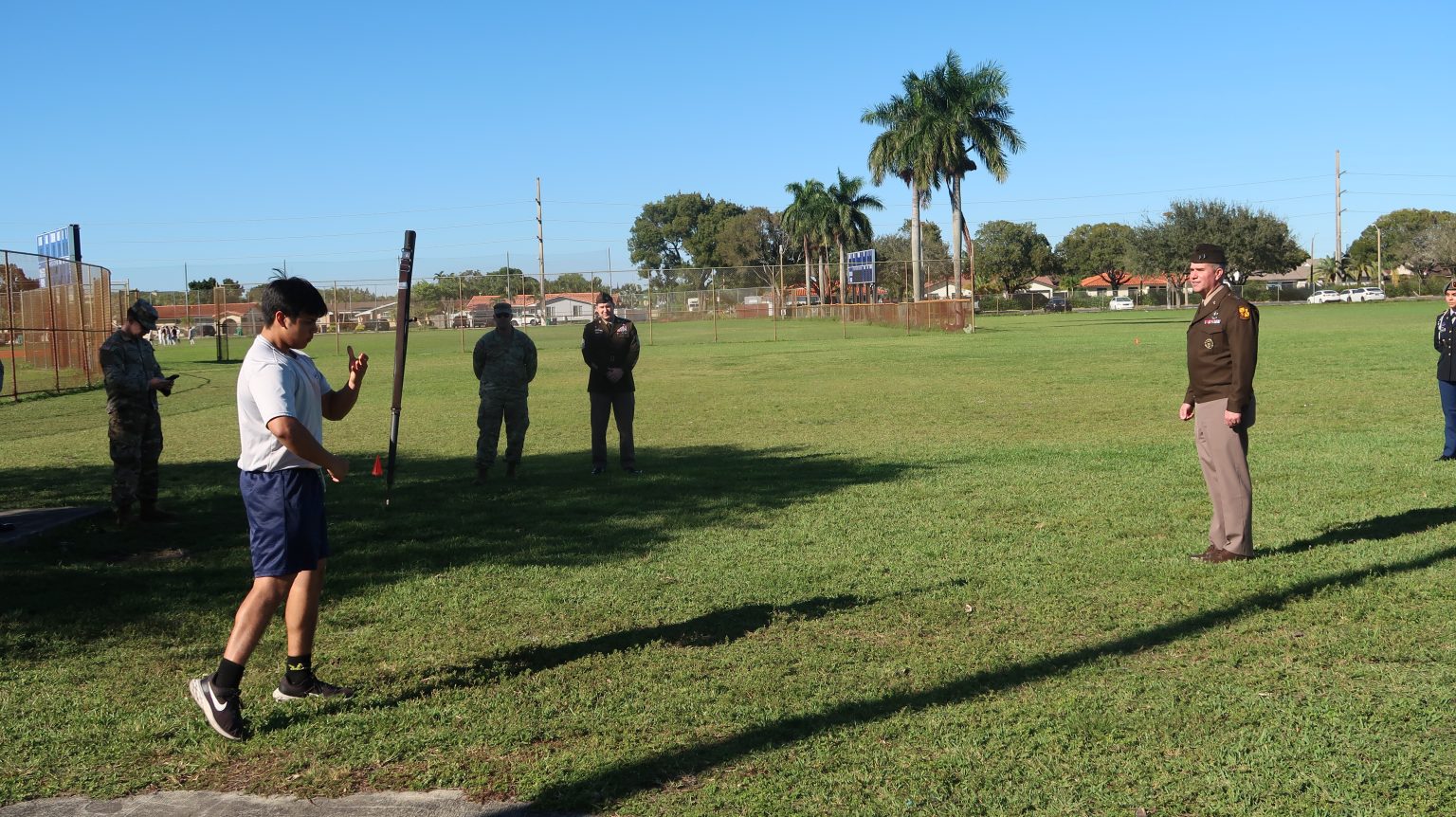 Miami Coral Park SHS Army JROTC Visit from USACC Commander – USARMYJROTC